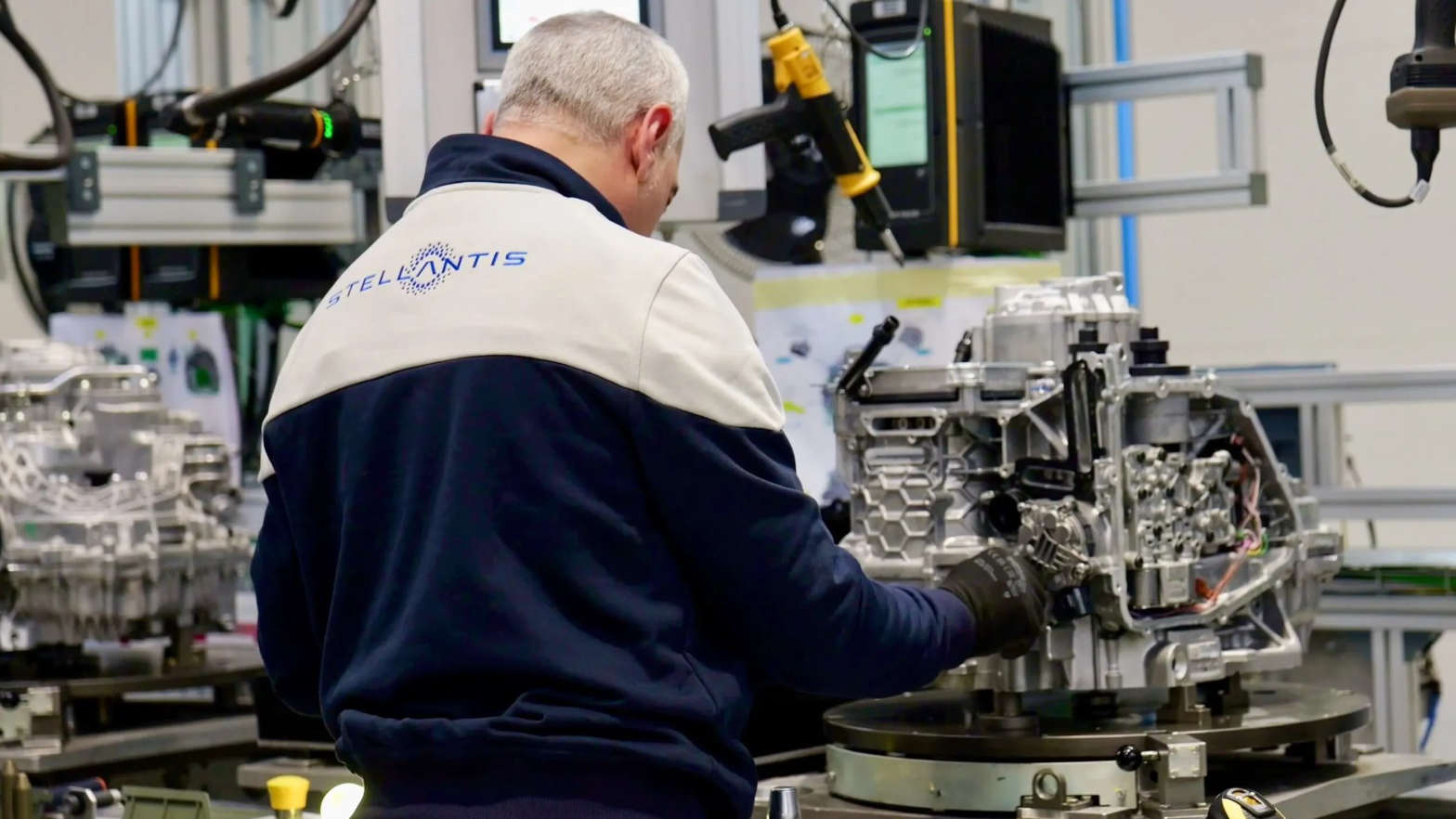 Концерн Stellantis отримує повний контроль по виробництву ...